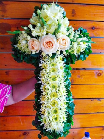 Pesan Bunga Salib Cepat dan Cantik